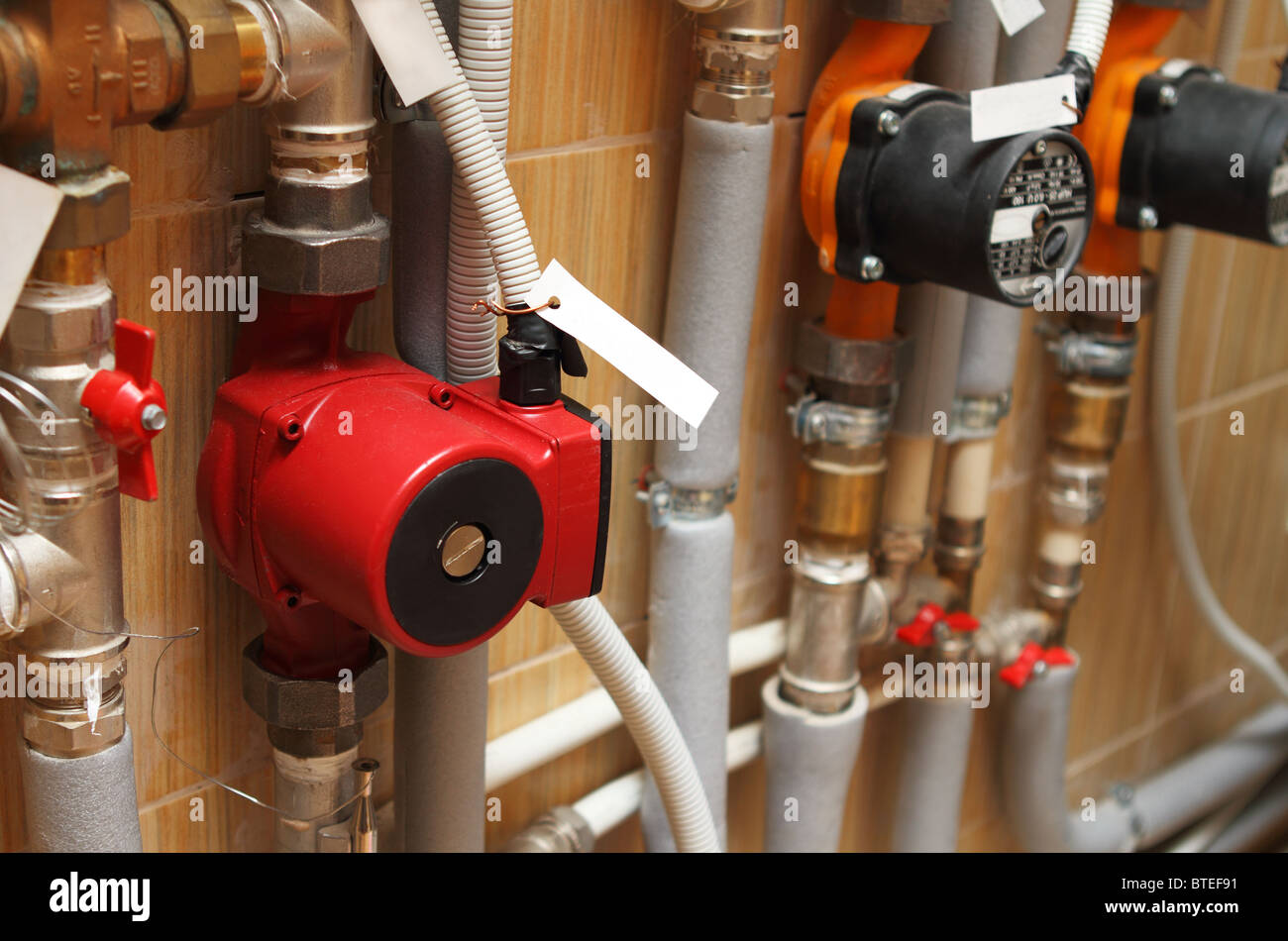 Oil heating hi-res stock photography and images - Alamy