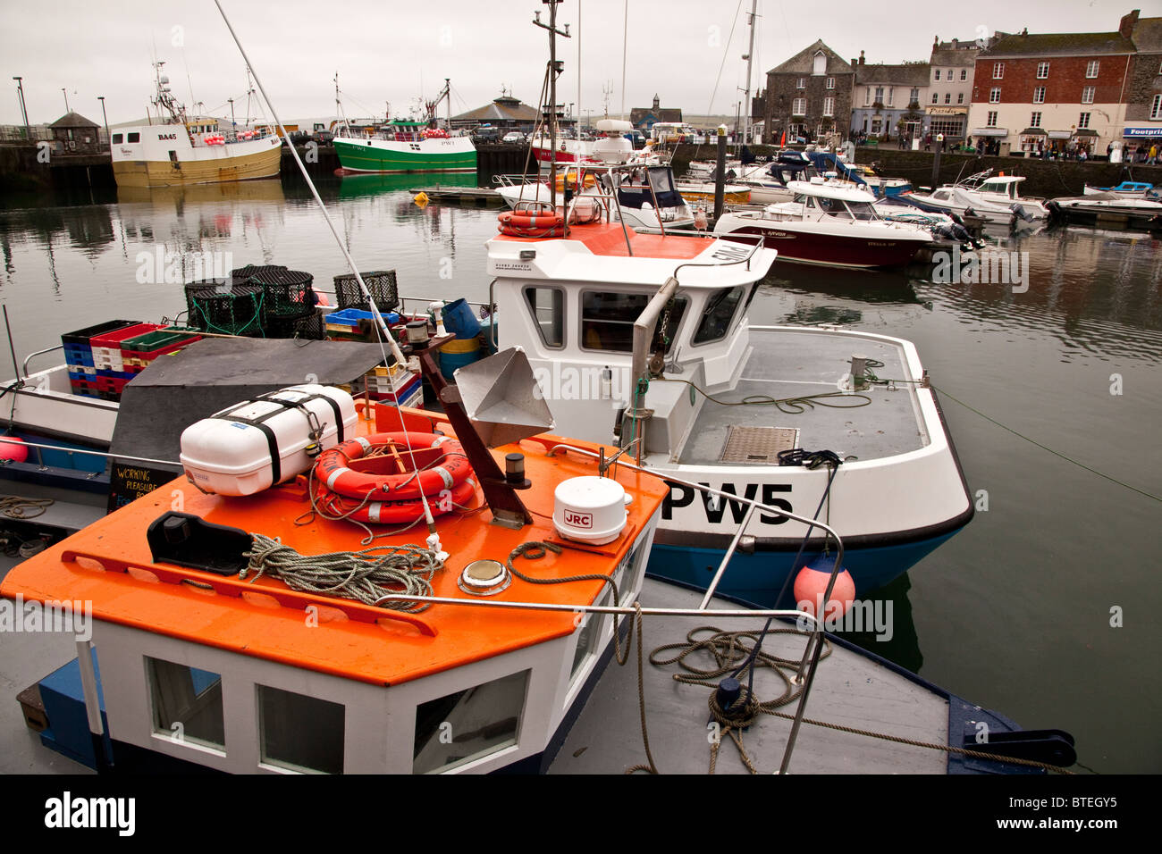 Padstein cornwall hi-res stock photography and images - Alamy