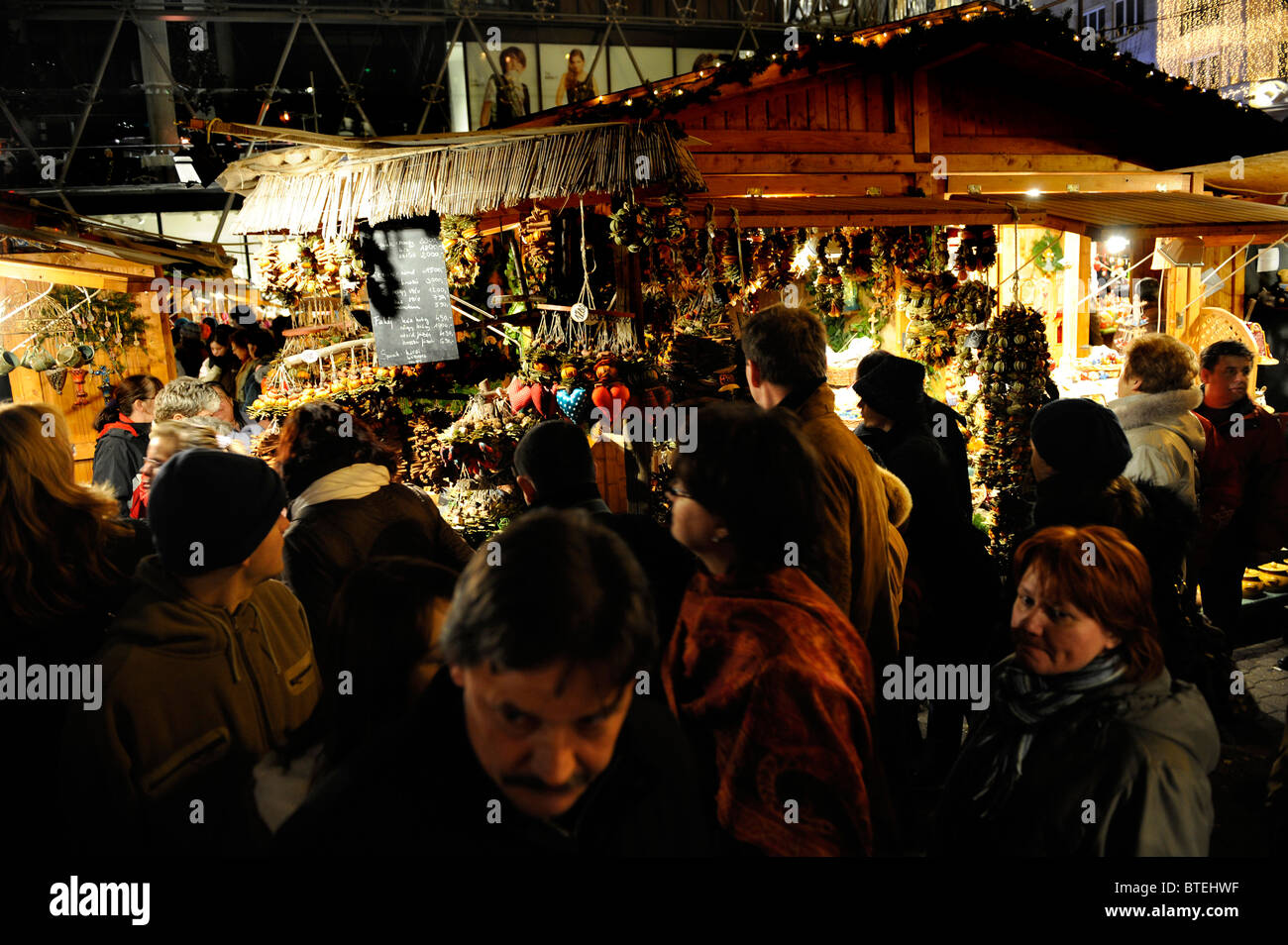 Small crowd people gather hi-res stock photography and images - Alamy