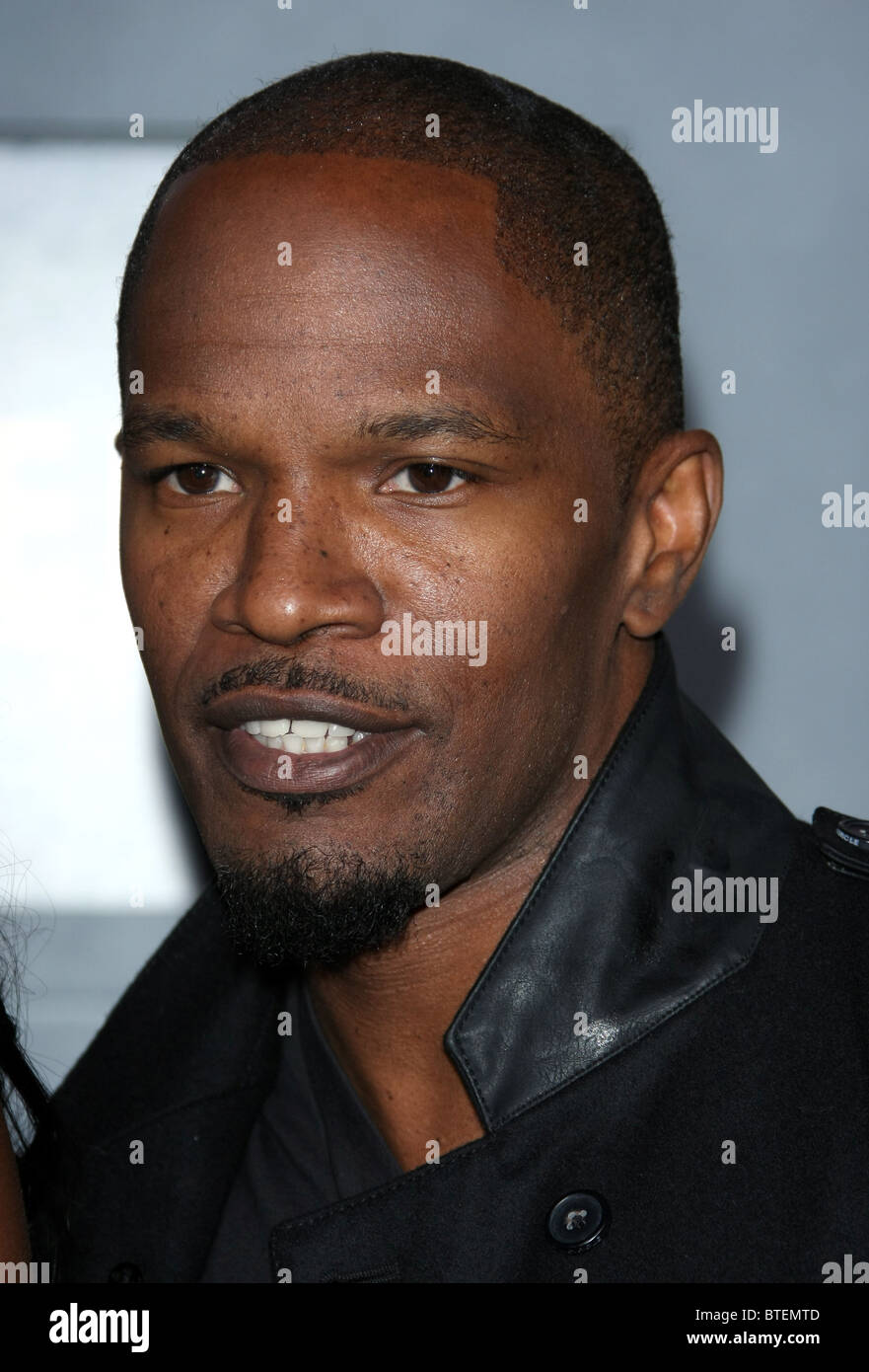 JAMIE FOXX DUE DATE LOS ANGELES PREMIERE HOLLYWOOD LOS ANGELES ...
