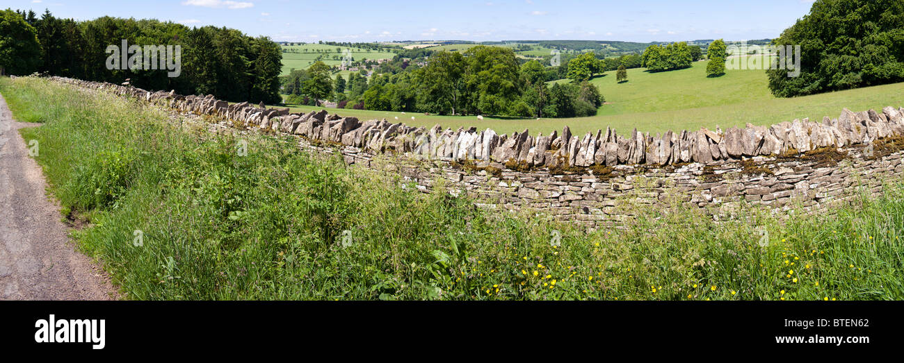 Cotswolds dry stone wall hi-res stock photography and images - Alamy