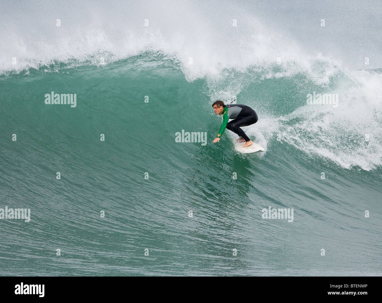 Fistral cornwall surf hi-res stock photography and images - Alamy