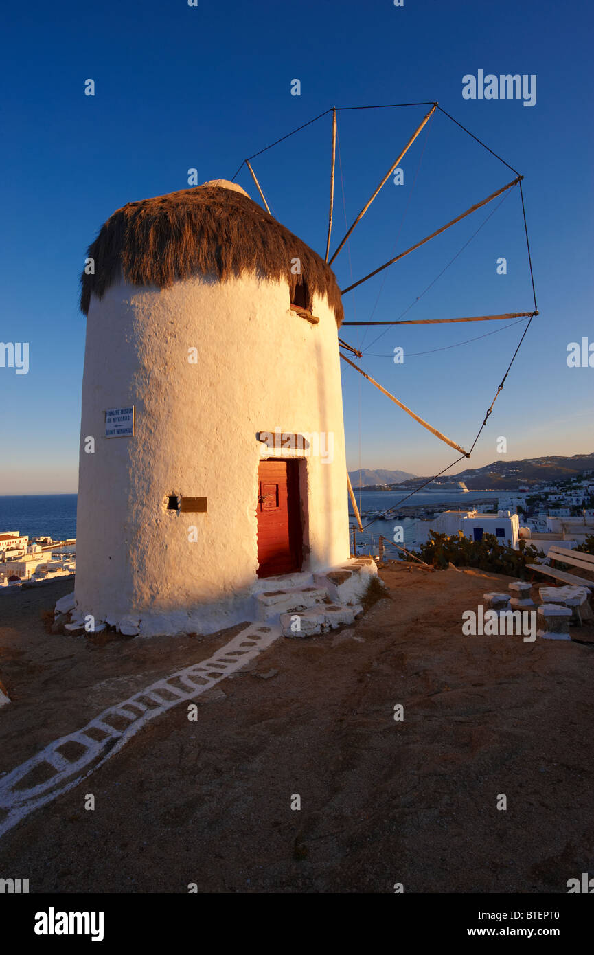 Mykonos greece bonis windmill hi-res stock photography and images - Alamy