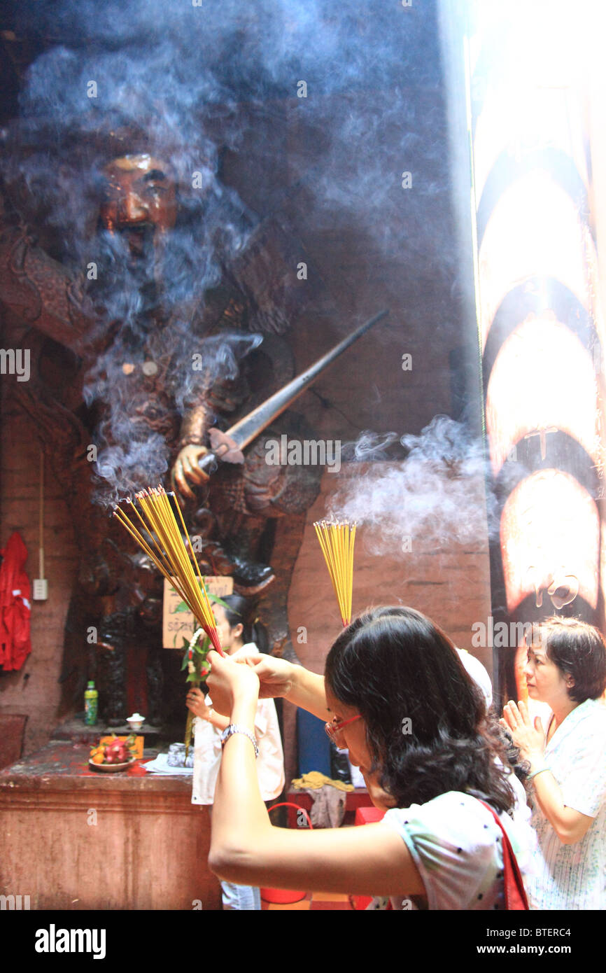 Statue of the jade Emperor at the den Ngoc pagoda in Saigon, Vietnam ...