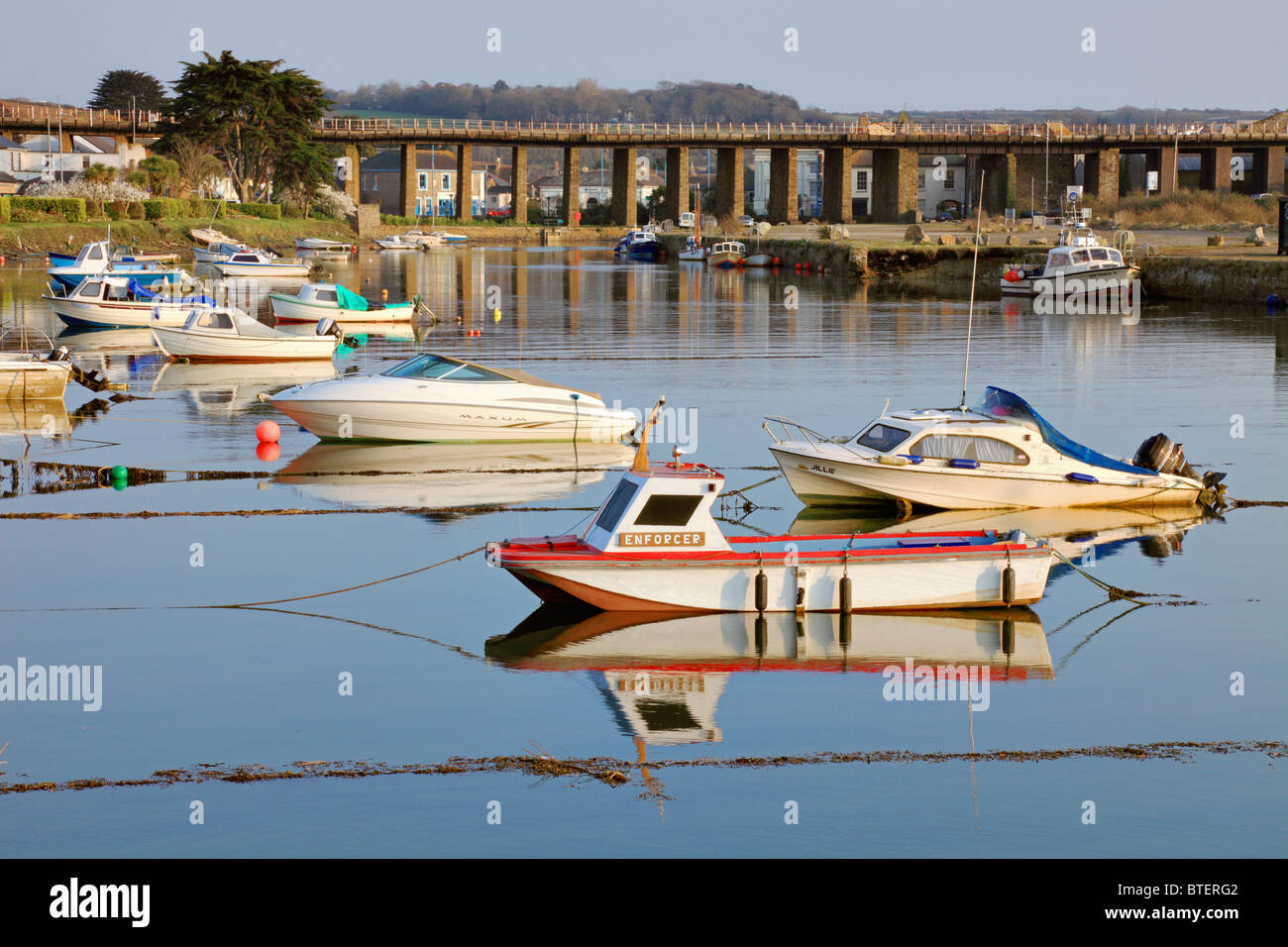 Hayle river hi-res stock photography and images - Alamy