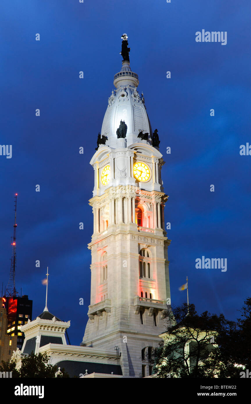 Philadelphia city hall clock tower hi-res stock photography and images ...