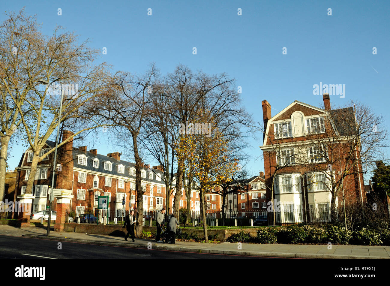 Tyndale Mansions, social housing in Upper Street, Islington, London ...