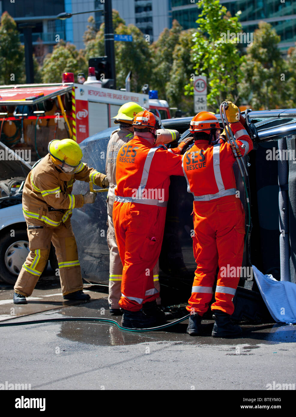 Car crash australia rescue hi-res stock photography and images - Alamy