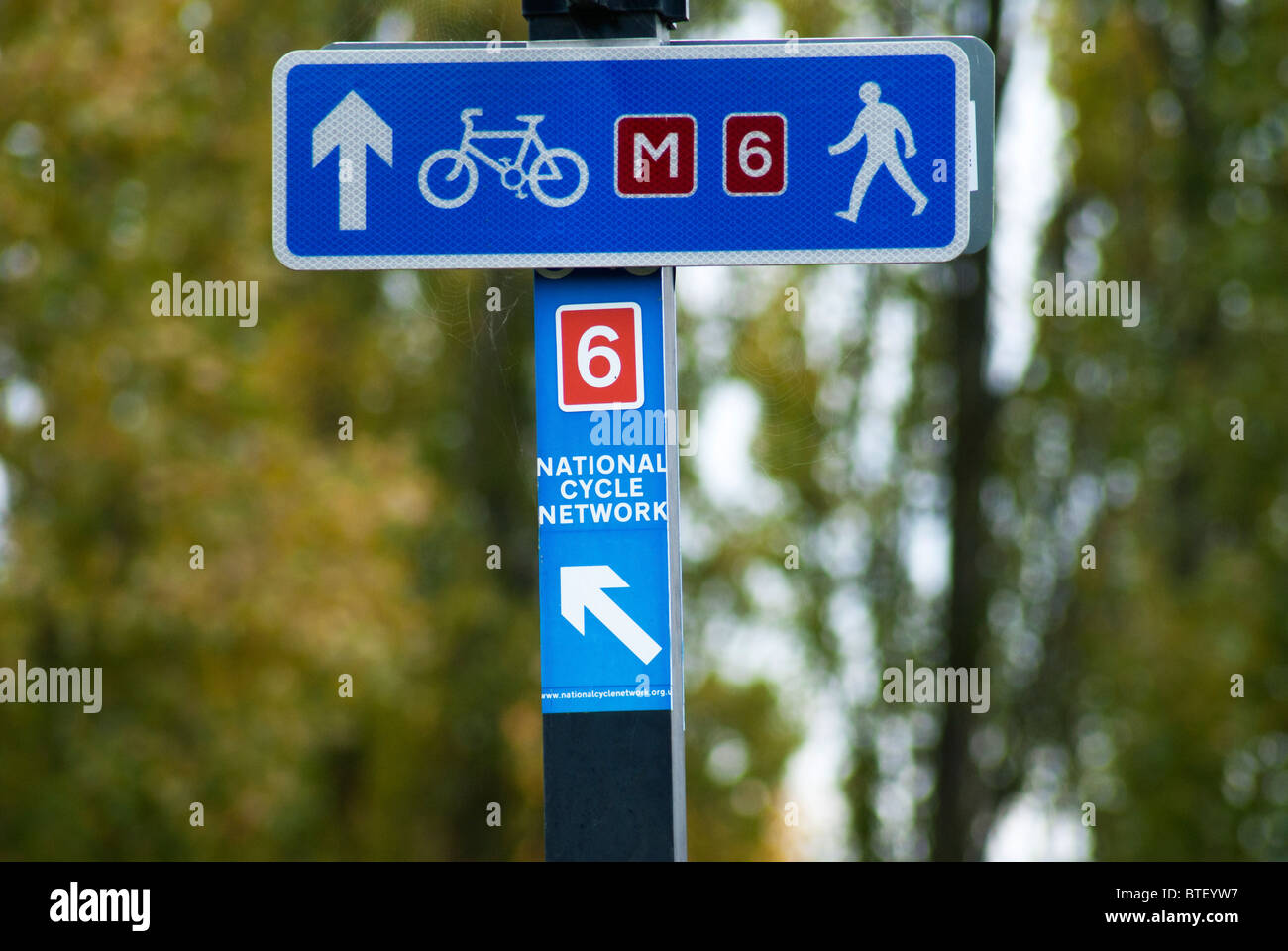 Cycle Path Signpost Stock Photo - Alamy