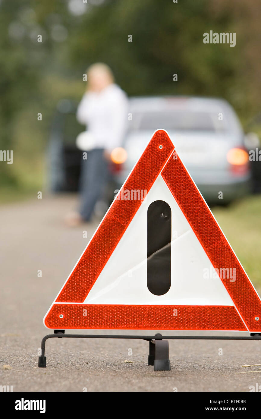 Advance warning triangle hi-res stock photography and images - Alamy