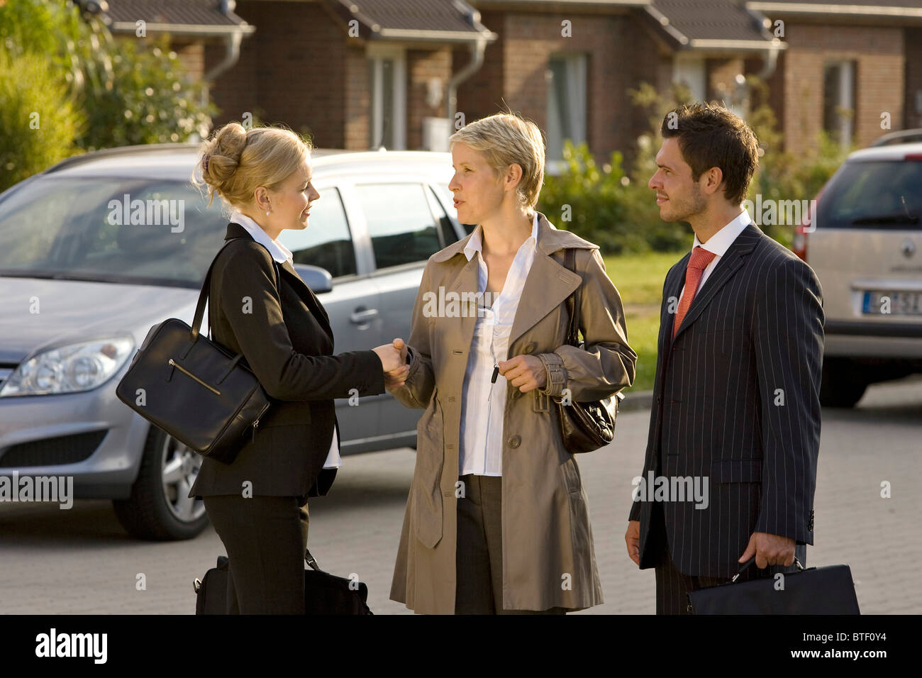 Business people car pooling hi-res stock photography and images - Alamy