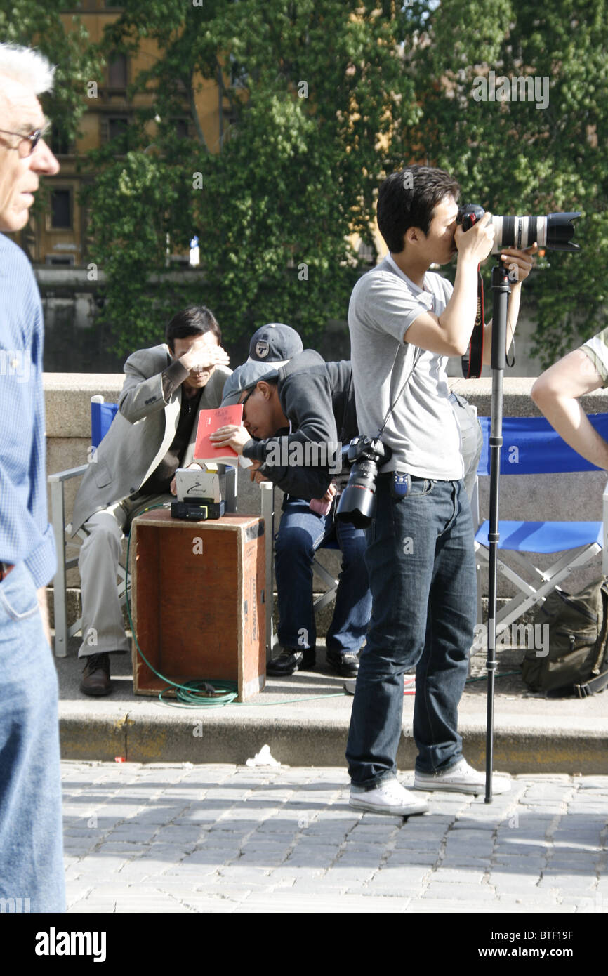 people filming tv programme in rome, italy Stock Photo - Alamy