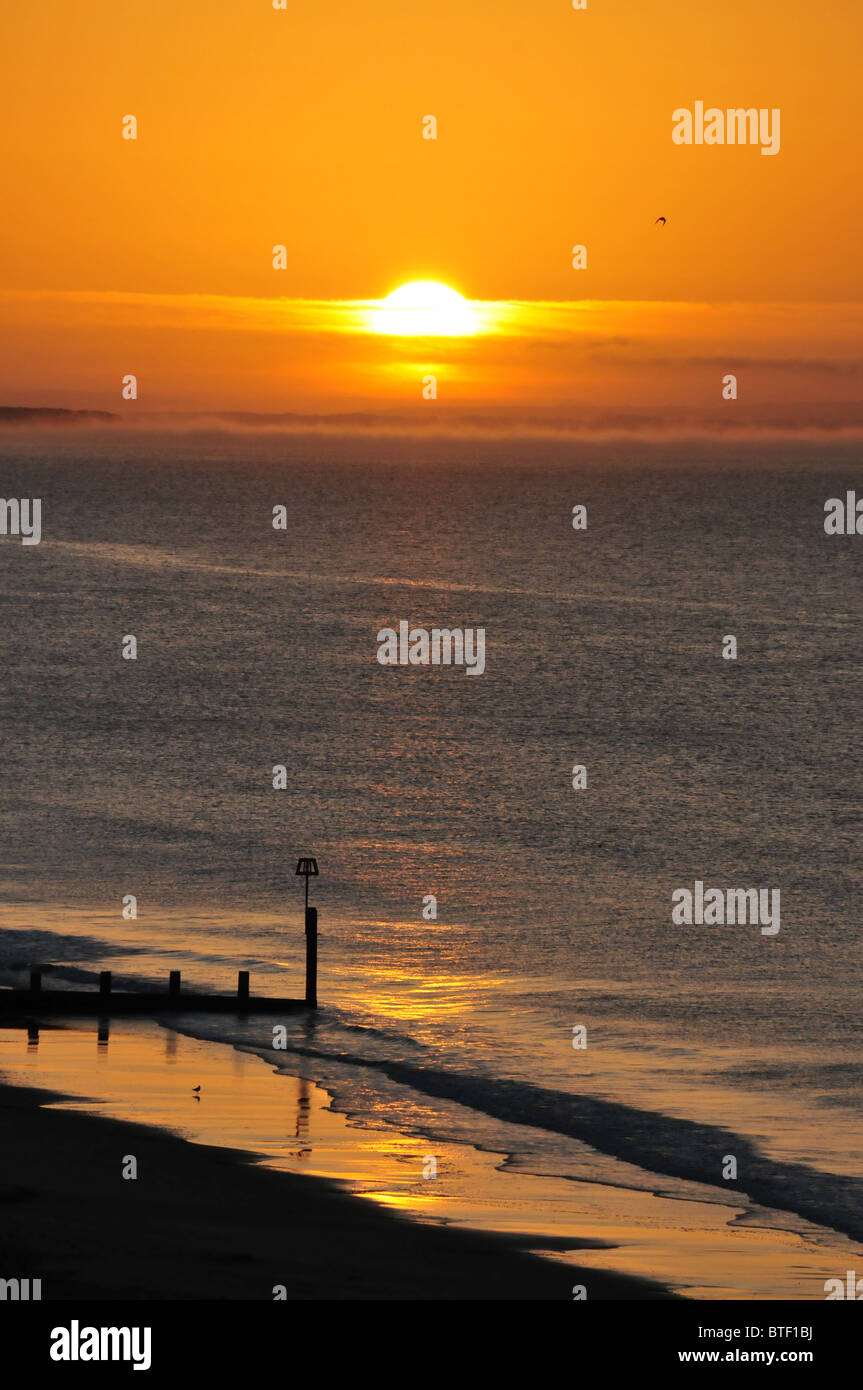 Calm seafront hi-res stock photography and images - Alamy