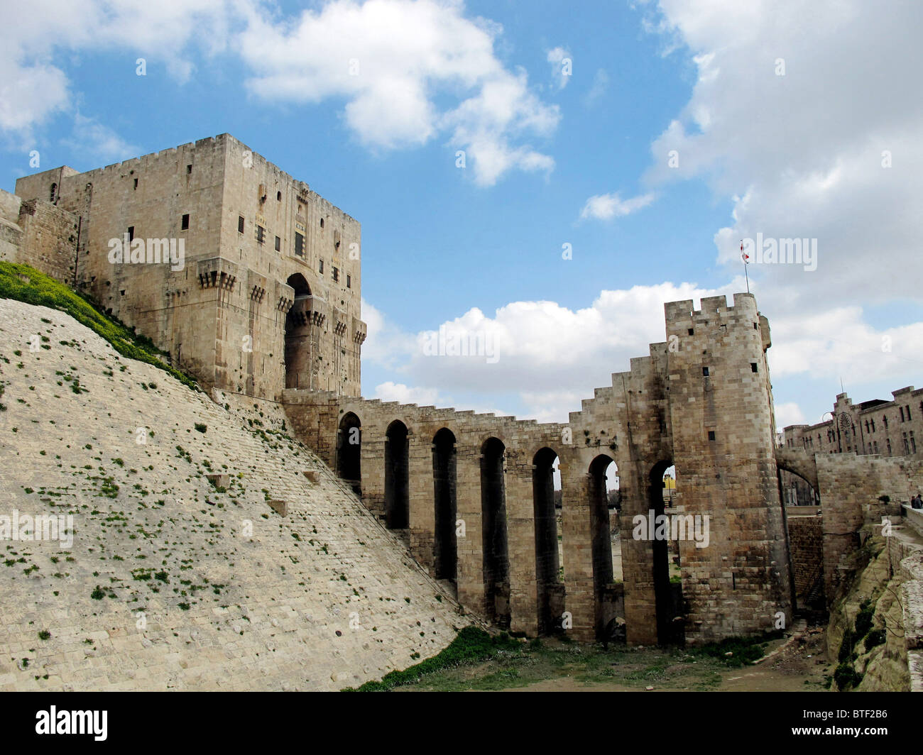 The citadel of aleppo hi-res stock photography and images - Alamy