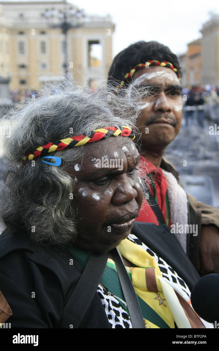 Aboriginal woman old australia hi-res stock photography and images - Alamy