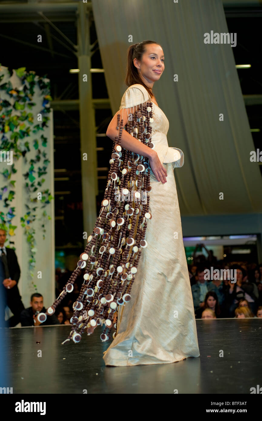 Paris france chocolate trade show hi-res stock photography and images ...