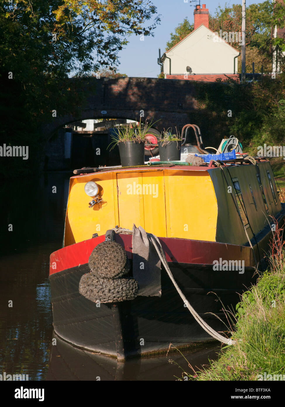 narrow boat barge the worcester and birmingham canal stoke prior ...
