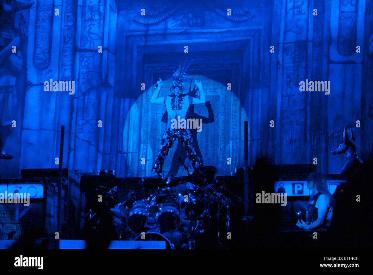 Iron maiden somewhere back in time tour hi-res stock photography and ...