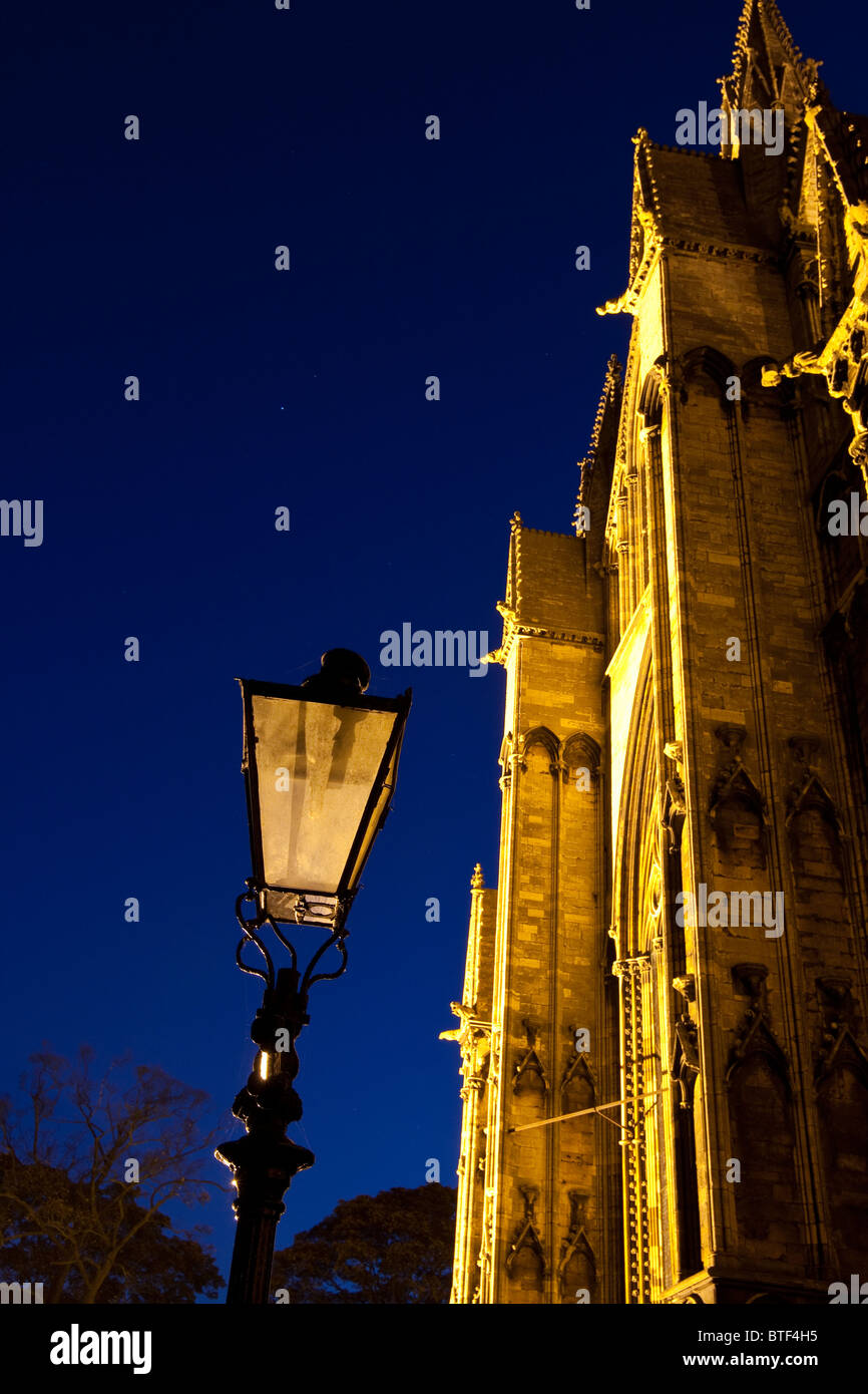 Back cathedral hi-res stock photography and images - Alamy