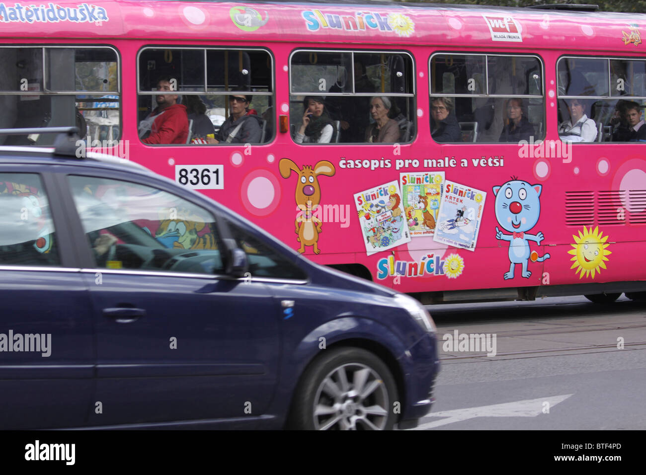 Prague bus hi-res stock photography and images - Alamy