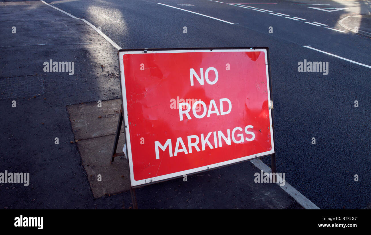 Misinformation sign hi-res stock photography and images - Alamy