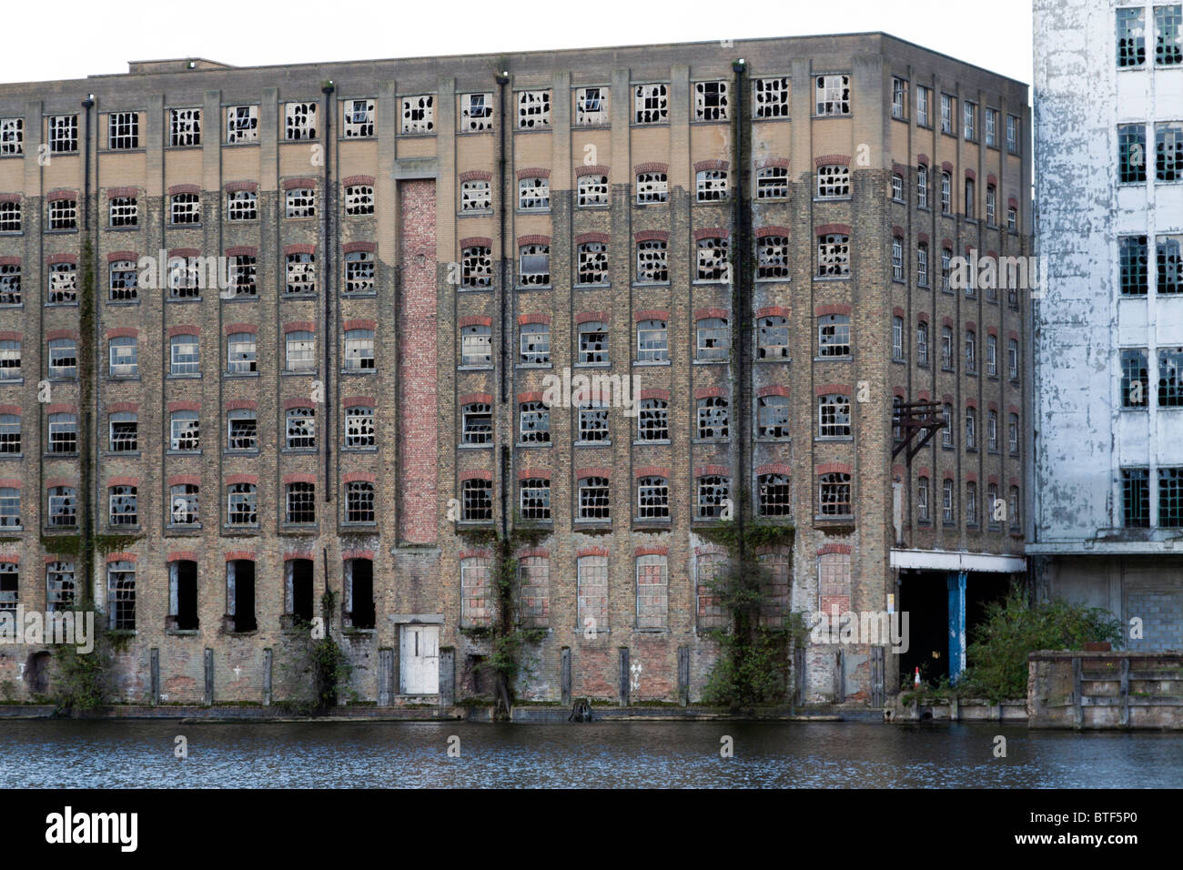 Rank Hovis Premier Mill - Royal Victoria Docks - Docklands - London ...