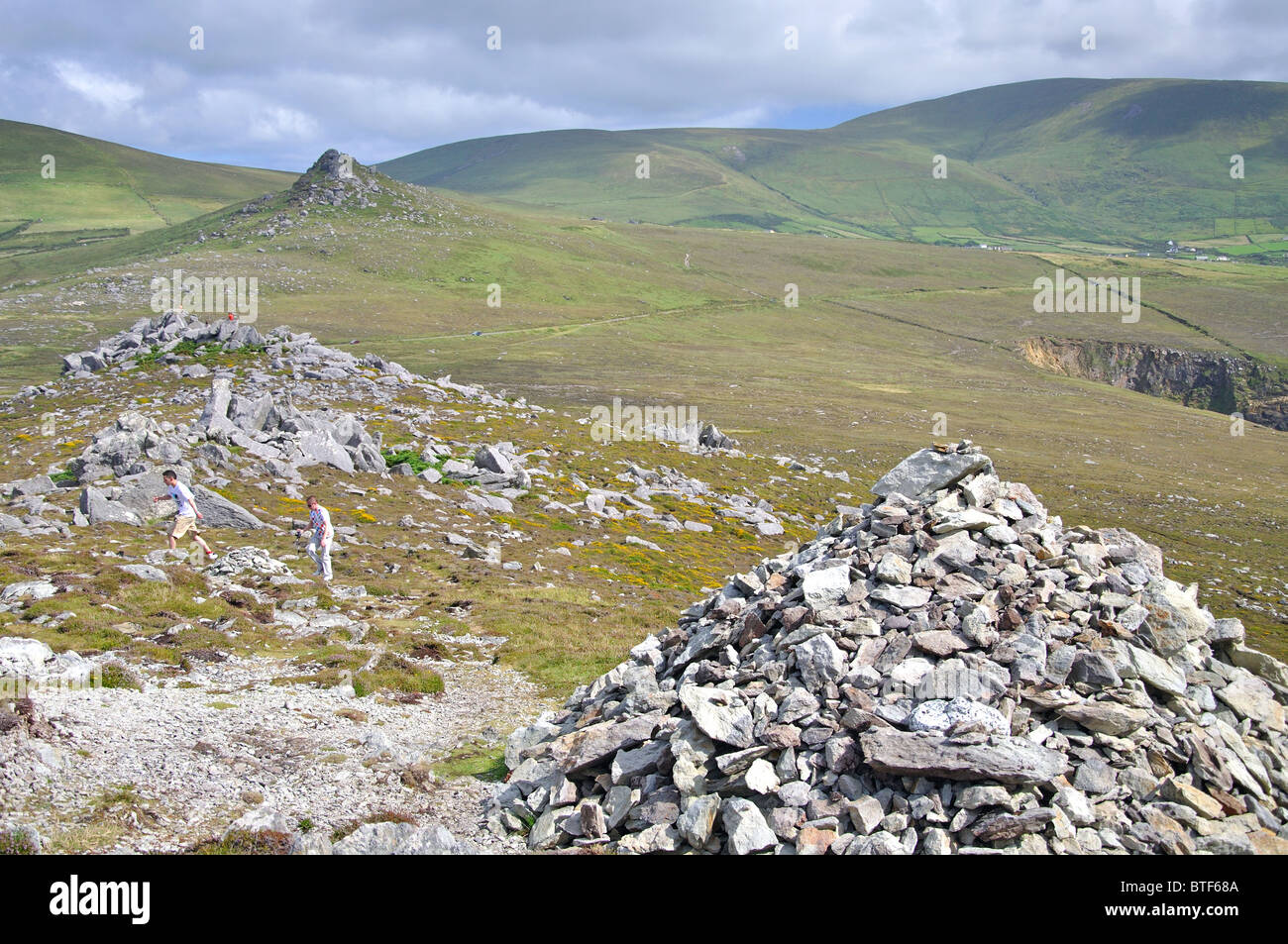 Rock Cairns Mounds Dingle Peninsula Ireland Stock Photo - Alamy