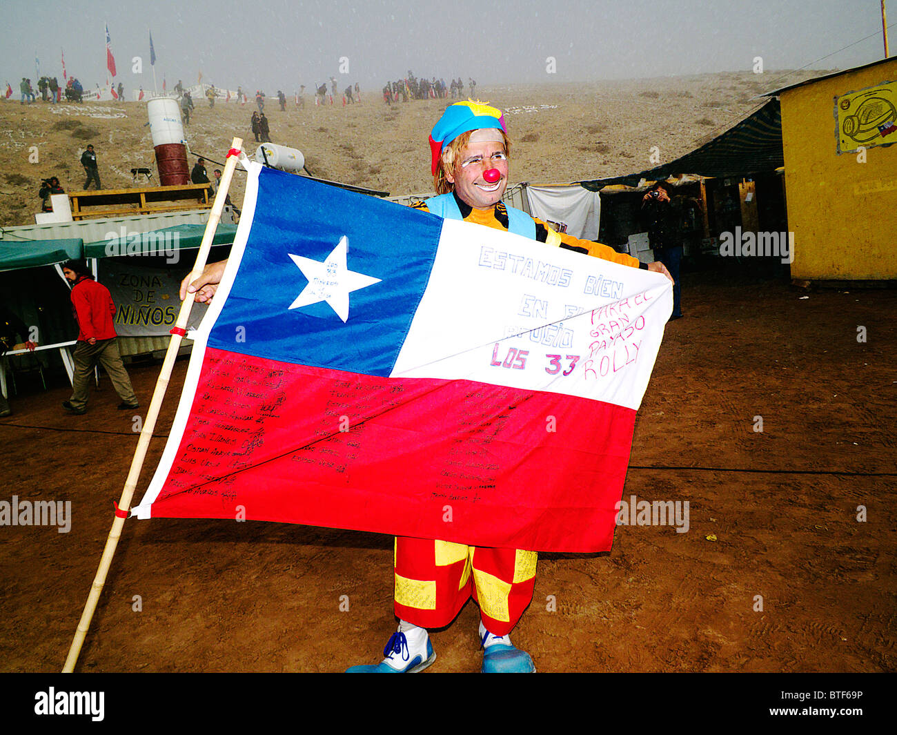 Reportage-33 Miners Chile, rescued alive on Atacama desert, San Jose ...