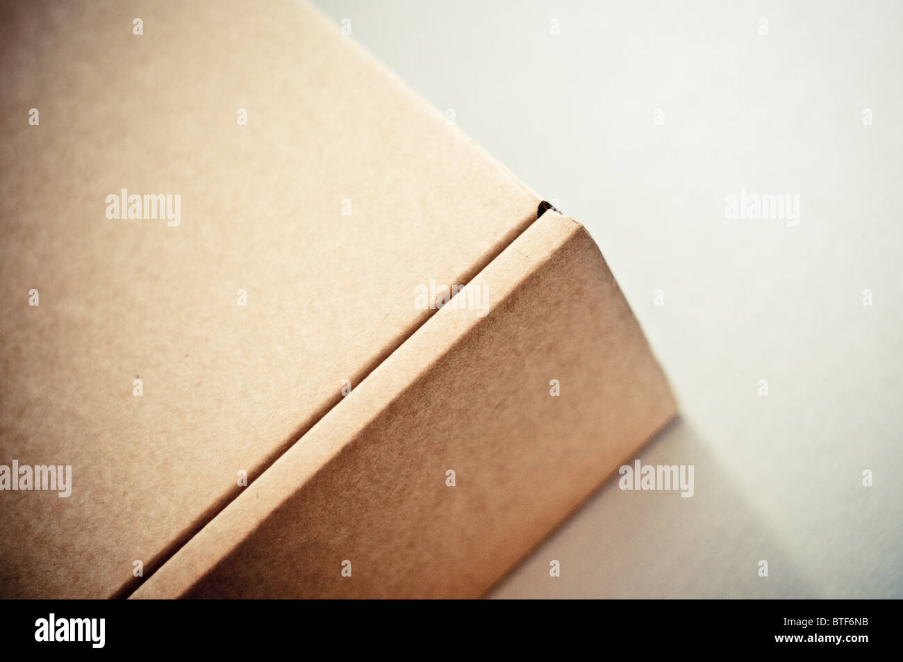 Corner of a cardboard box Stock Photo - Alamy