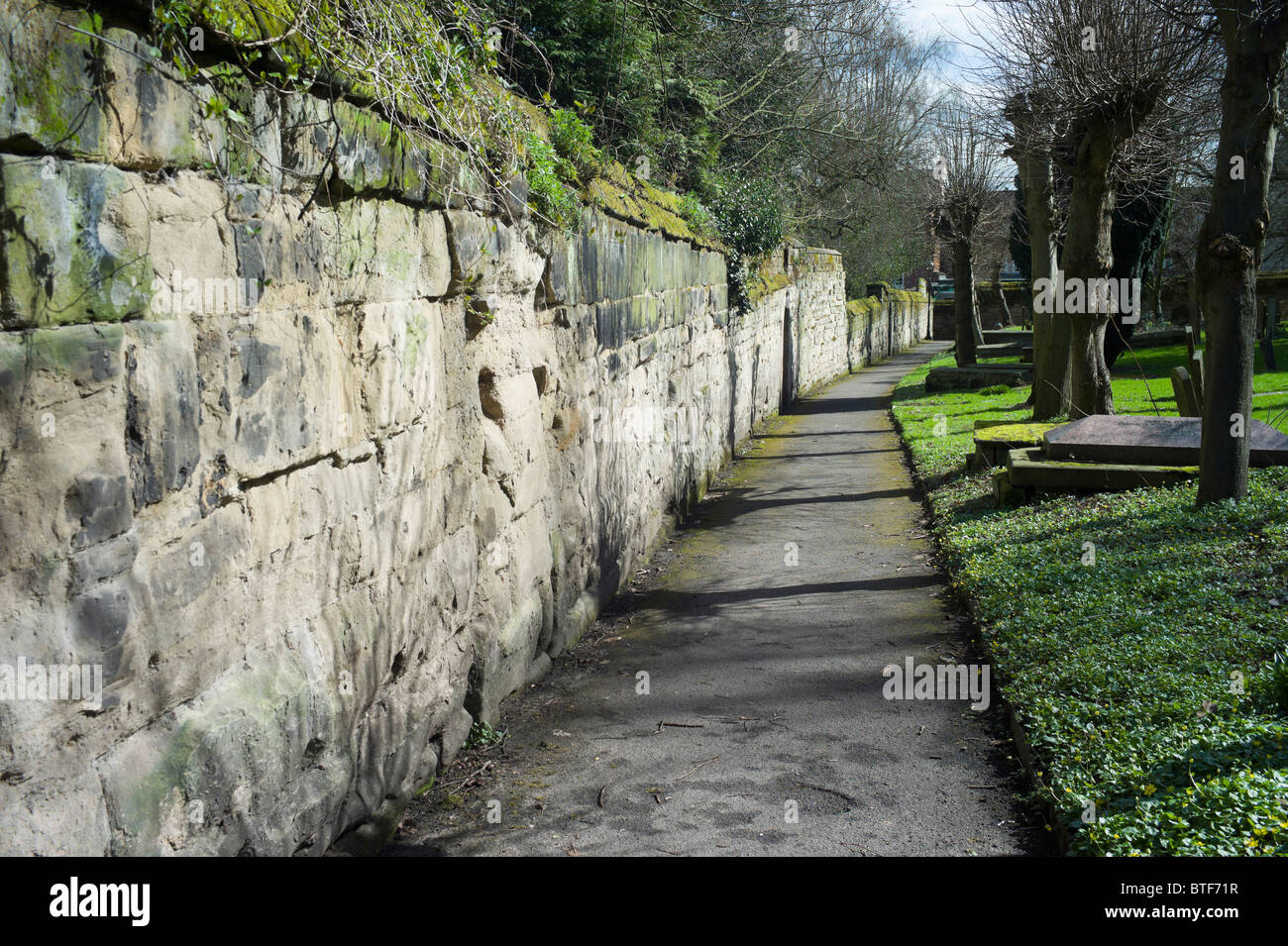 Warwick cemetery hi-res stock photography and images - Alamy