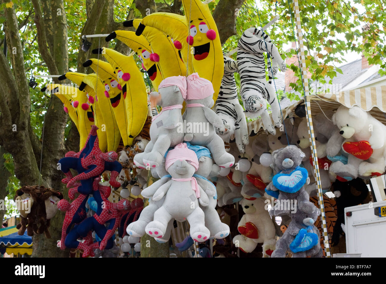 Individual rides hi-res stock photography and images - Alamy