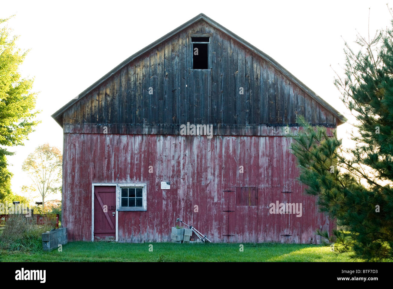 Hayloft Door High Resolution Stock Photography and Images - Alamy