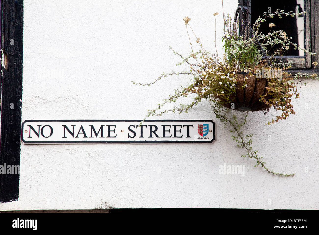 No Name Street, Sandwich, Kent, UK Stock Photo - Alamy