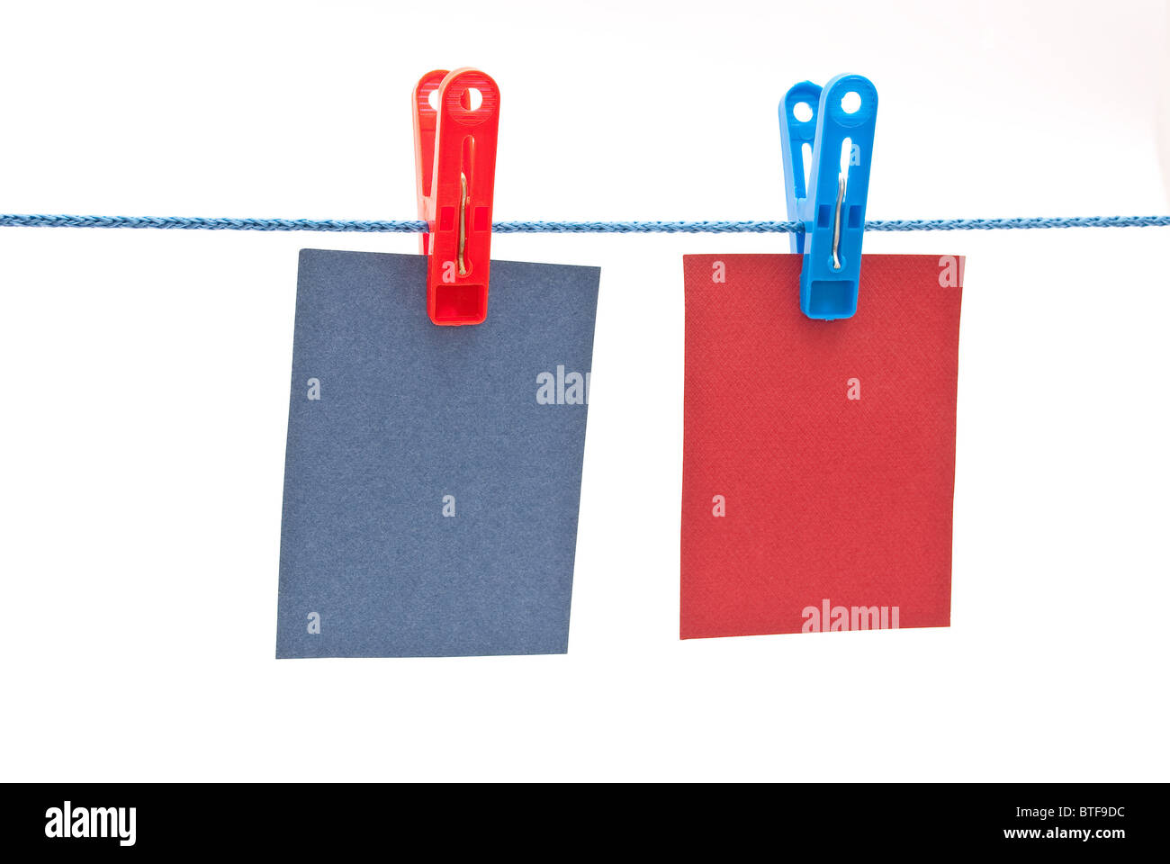 Blank notes at the peg Stock Photo - Alamy