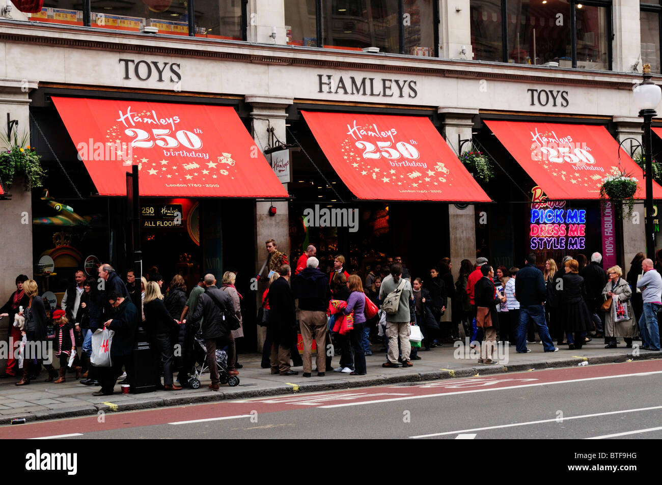 Toys shop hi-res stock photography and images - Alamy