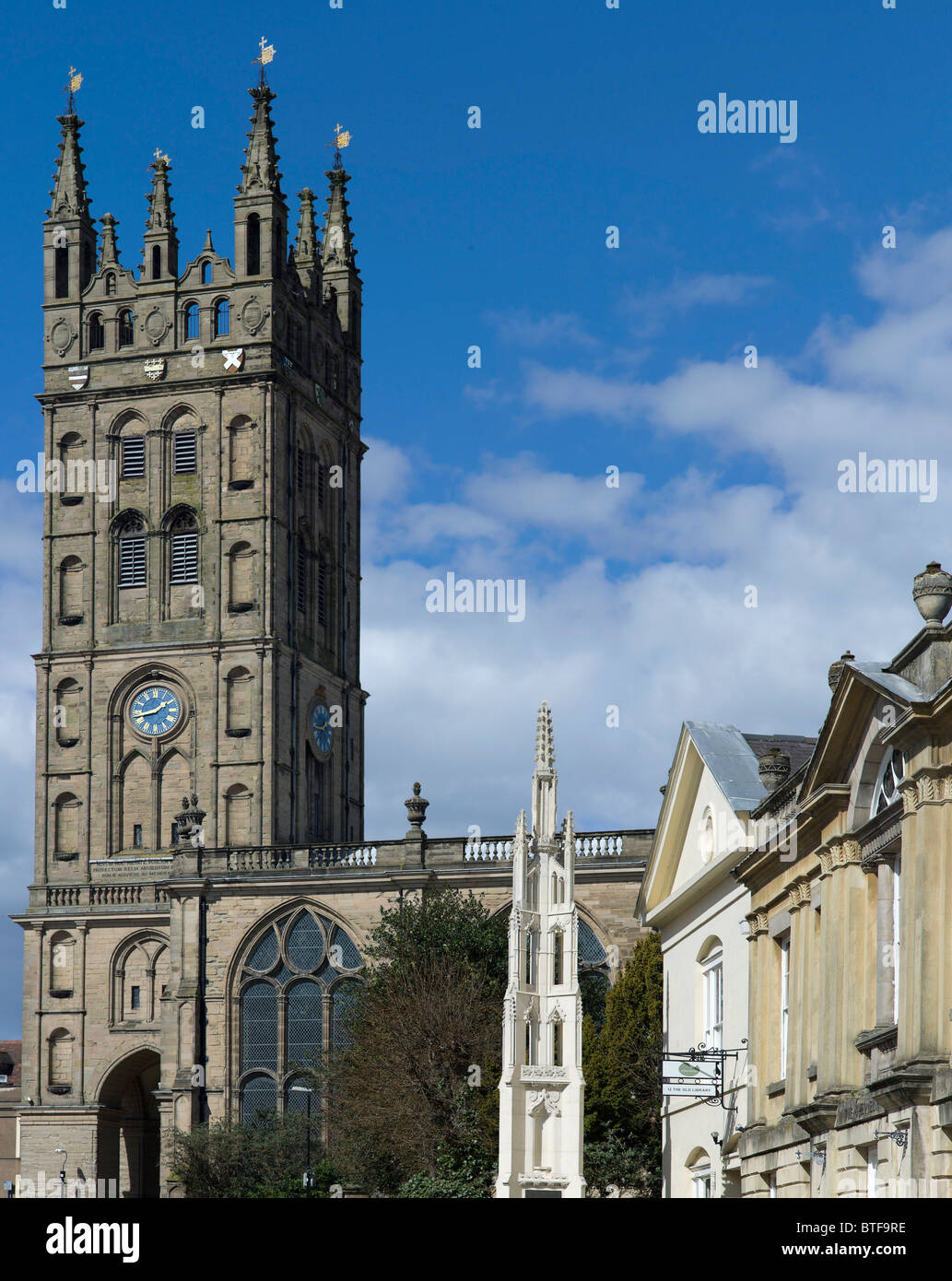 Warwick st mary marys church hi-res stock photography and images - Alamy