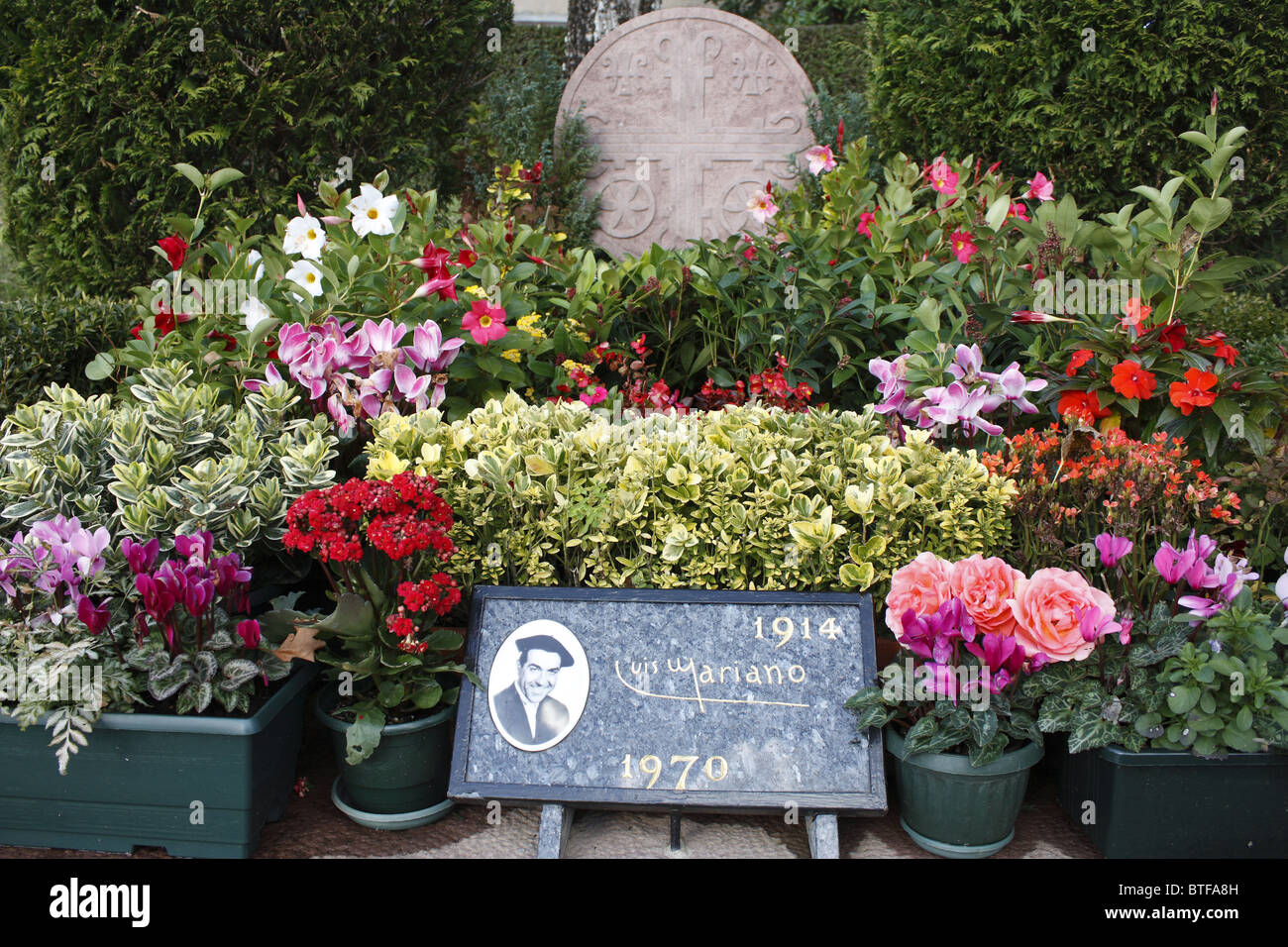 Tombstone of a famous French singer Luis Mariano, Cemetery of Arcangues ...