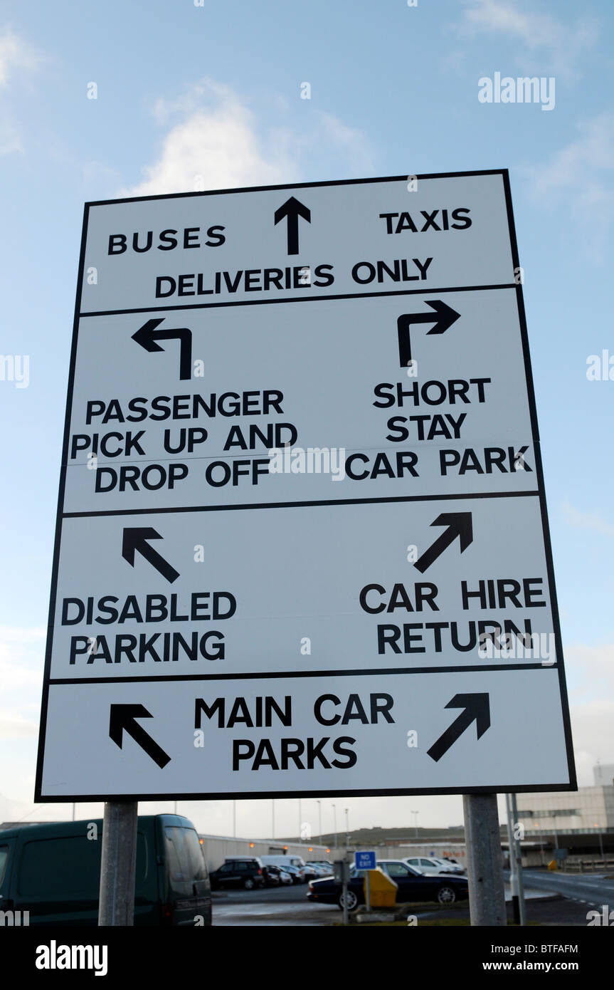 Airport sign arrows hi-res stock photography and images - Alamy