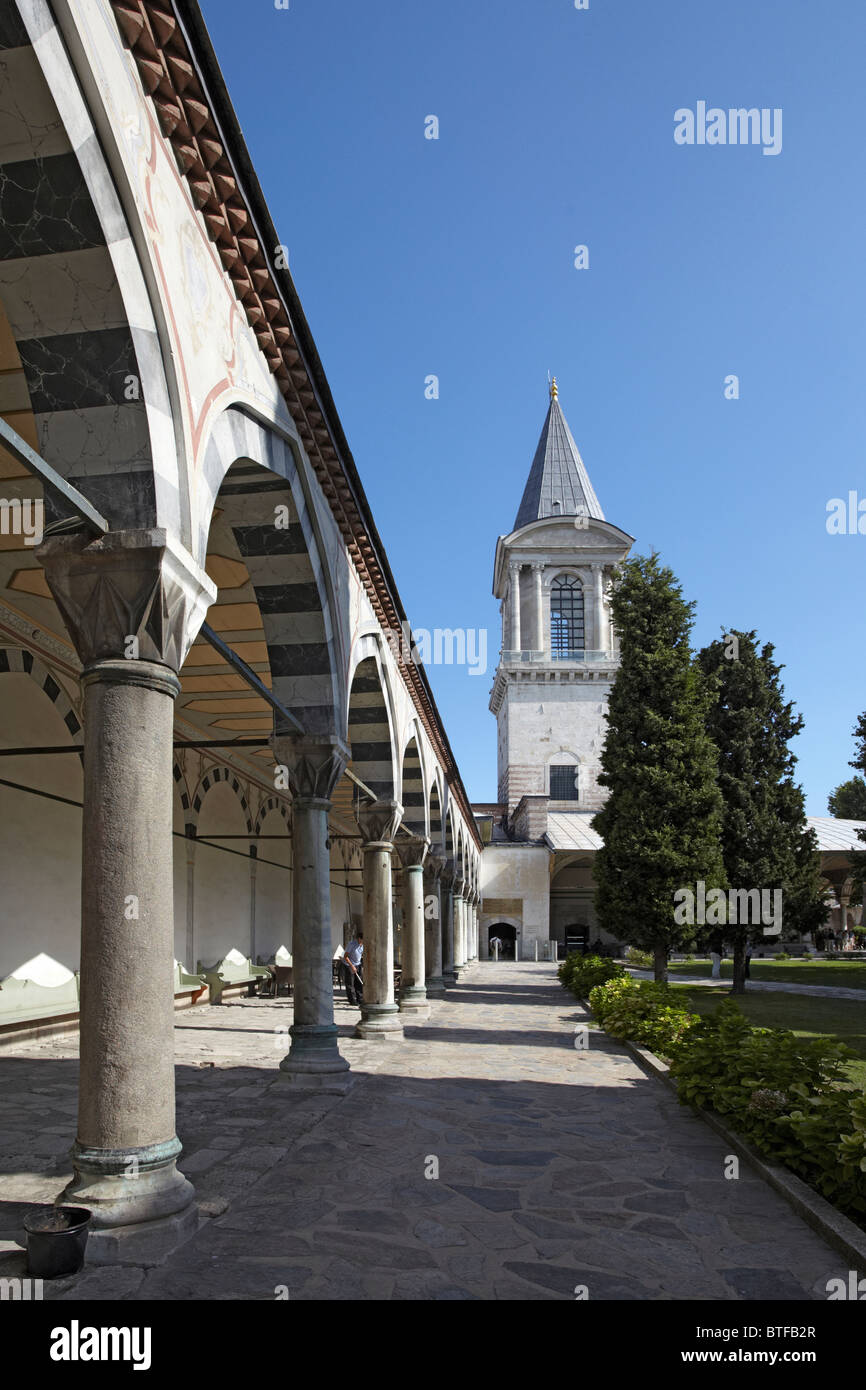 The justice tower topkapi palace hi-res stock photography and images ...