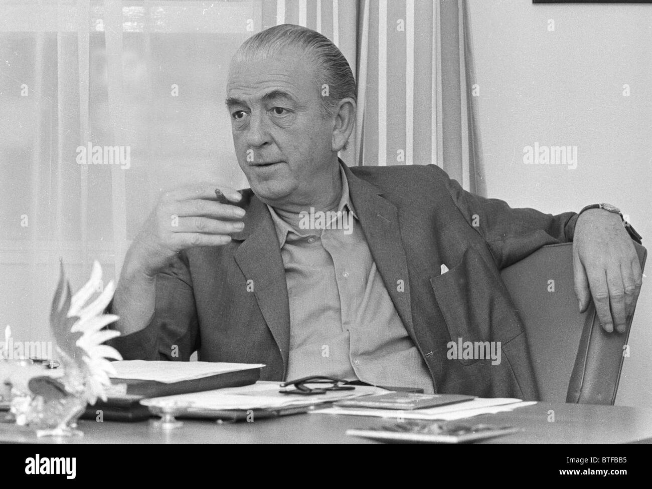 John clements hi-res stock photography and images - Alamy