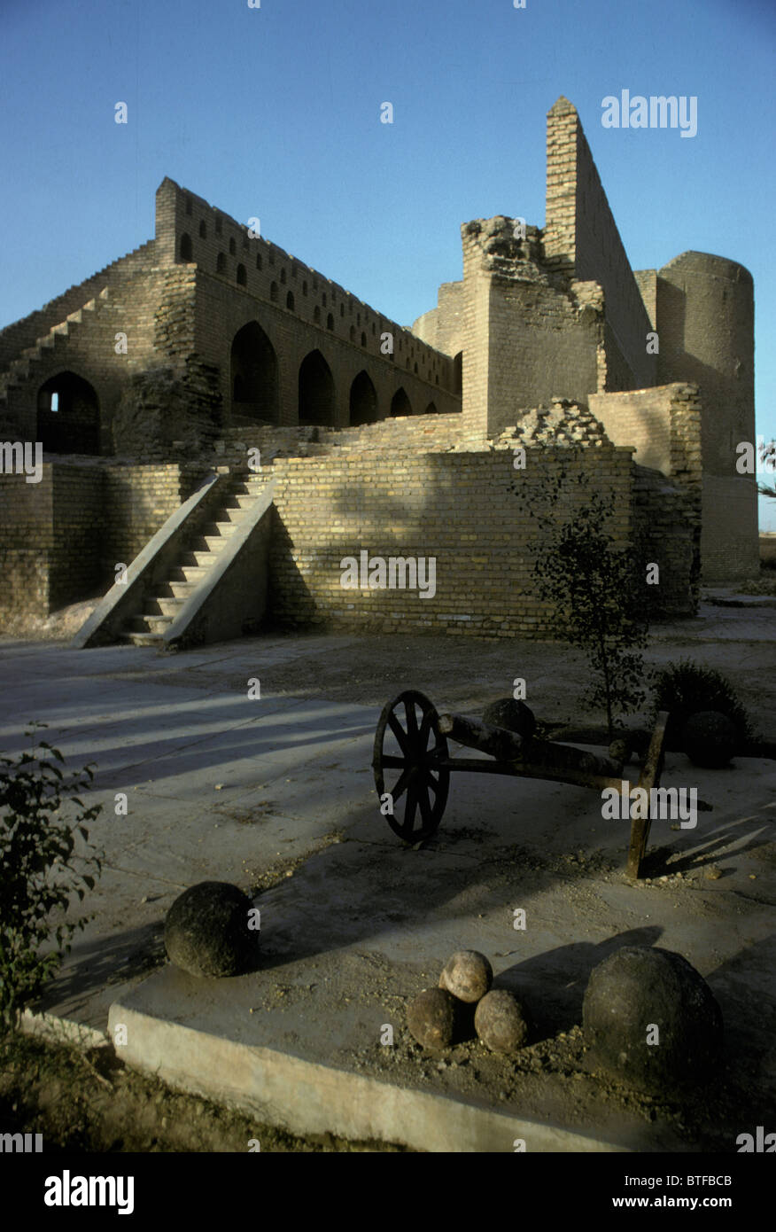 Iraq Gate High Resolution Stock Photography and Images - Alamy