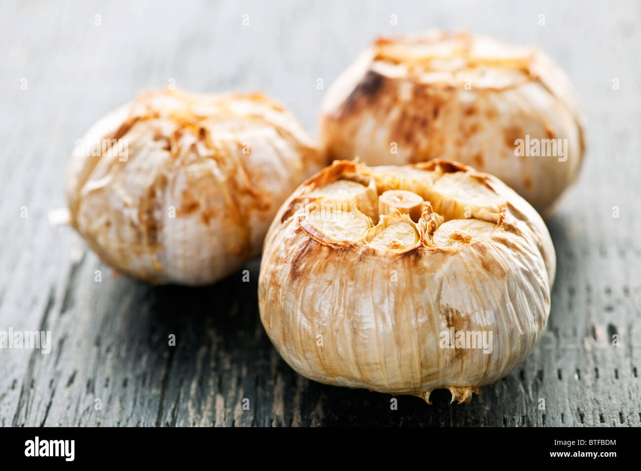 Close up garlic bulbs hi-res stock photography and images - Alamy