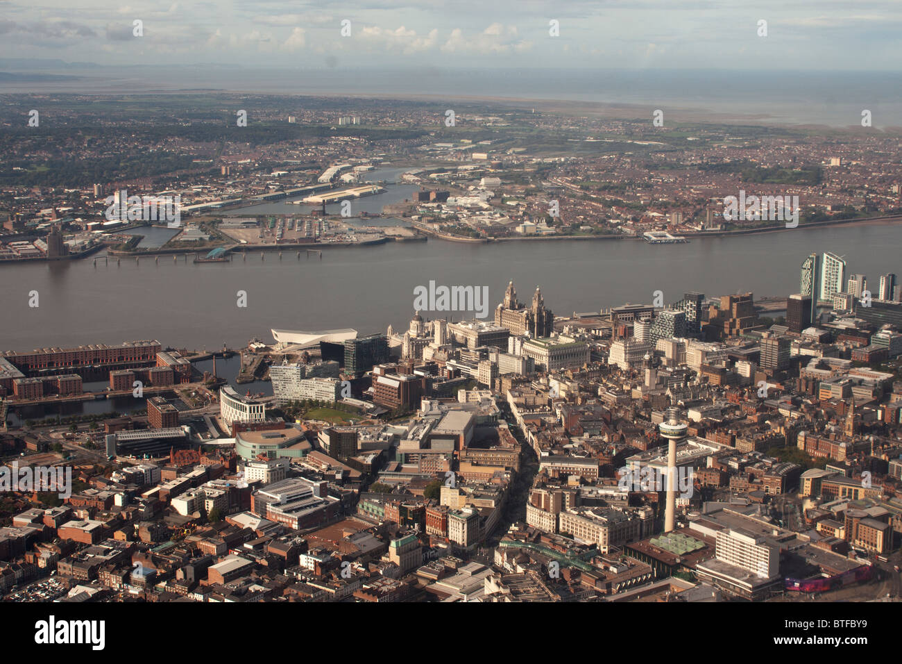 Aerial view of liverpool hi-res stock photography and images - Alamy