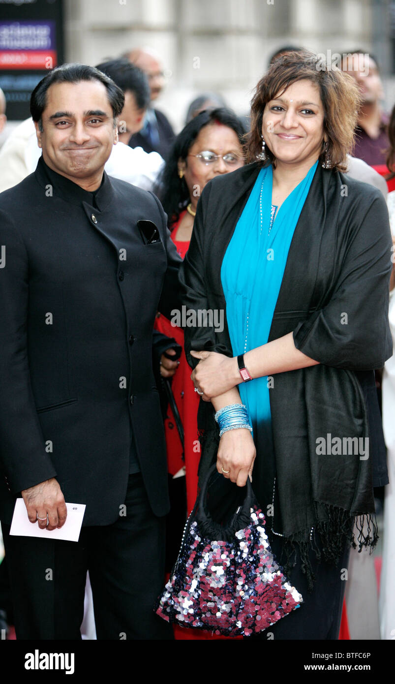 Asian indian couple uk hi-res stock photography and images - Alamy