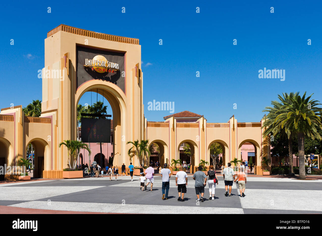 Entrance to Universal Studios, Orlando, Central Florida, USA Stock ...
