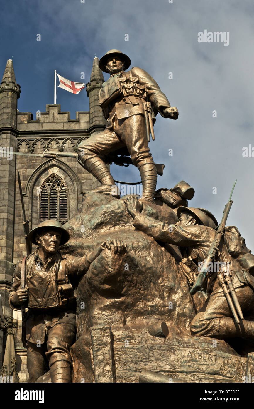 Oldham war memorial, and Union Jack flag Stock Photo - Alamy