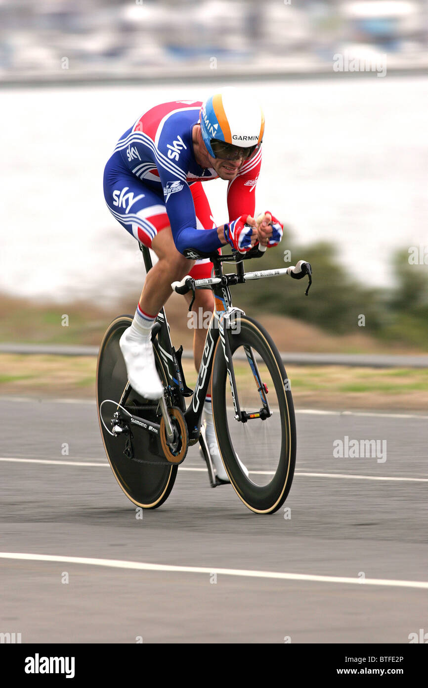 David MILLAR of Great Britain racing to 2nd place in the Elite Men's ...