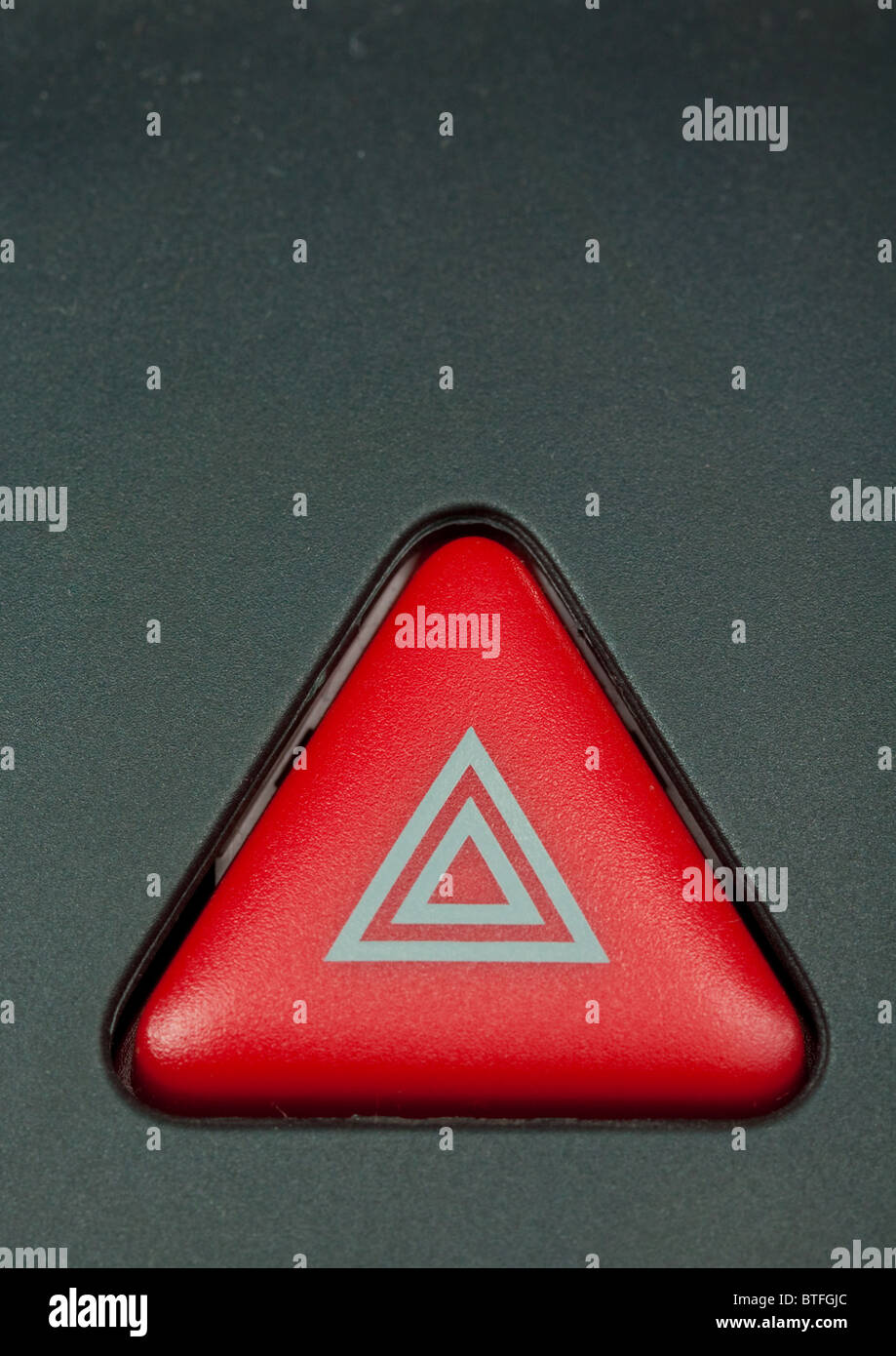Car safety triangle hi-res stock photography and images - Alamy