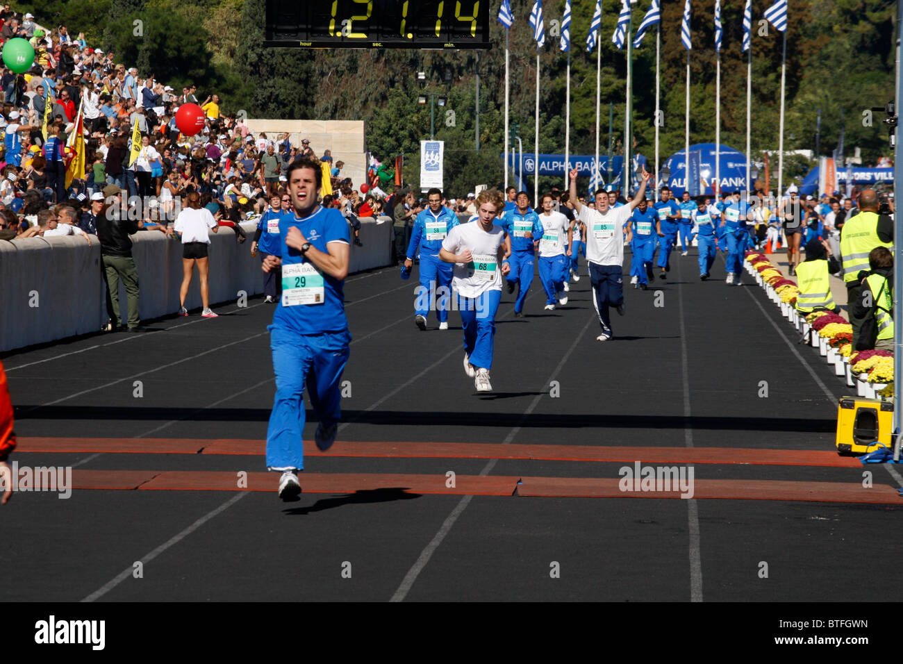 Ancient greek athletes runner hi-res stock photography and images - Alamy