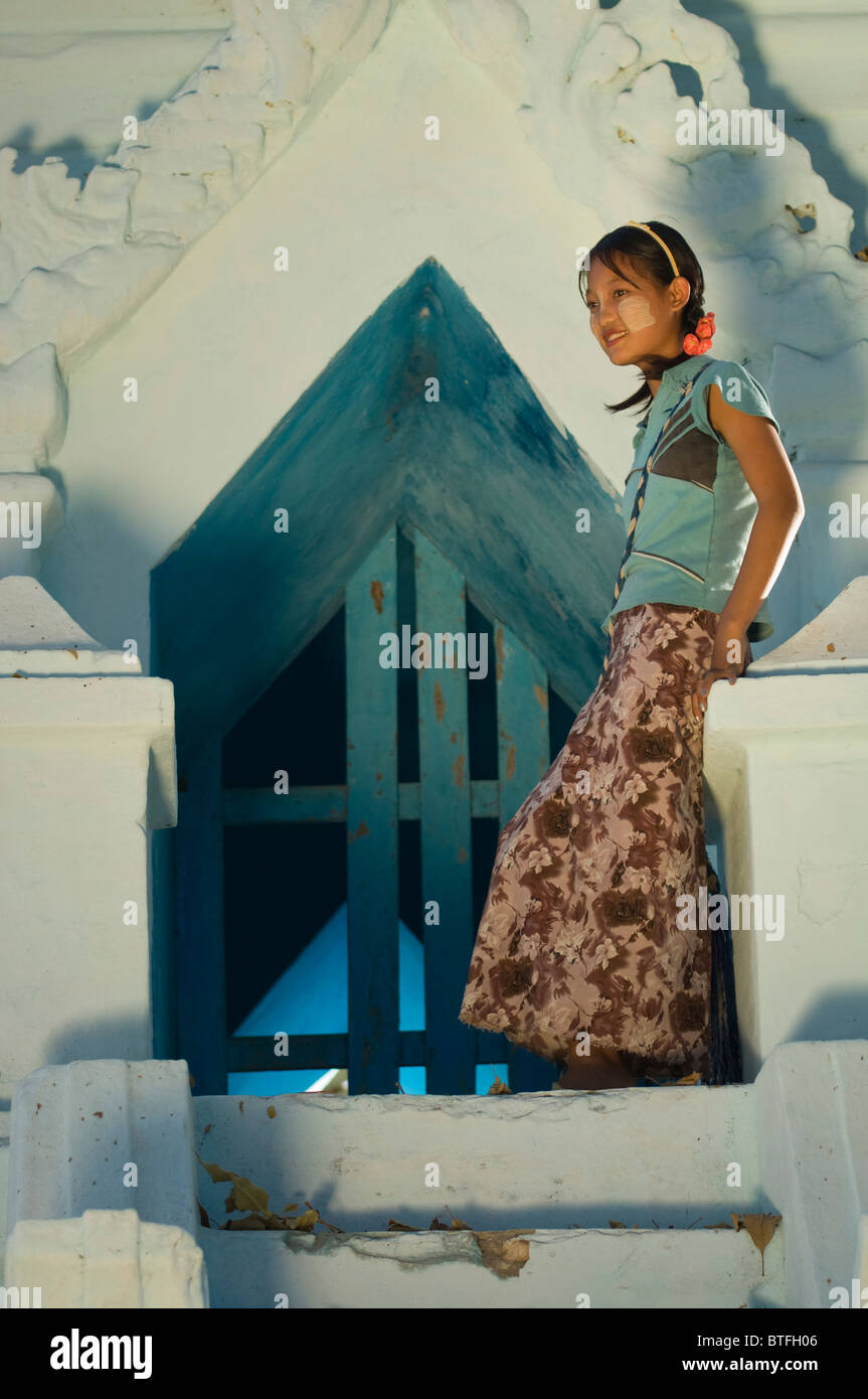 Young Burmese girl with thanaka bark make-up, Amarapura, Burma, Myanmar Stock Photo - Alamy